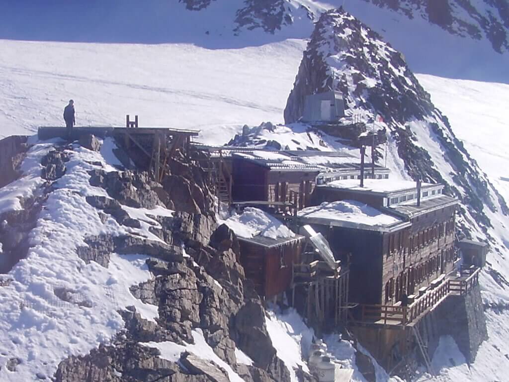 Capanna Gnifetti mountain hut