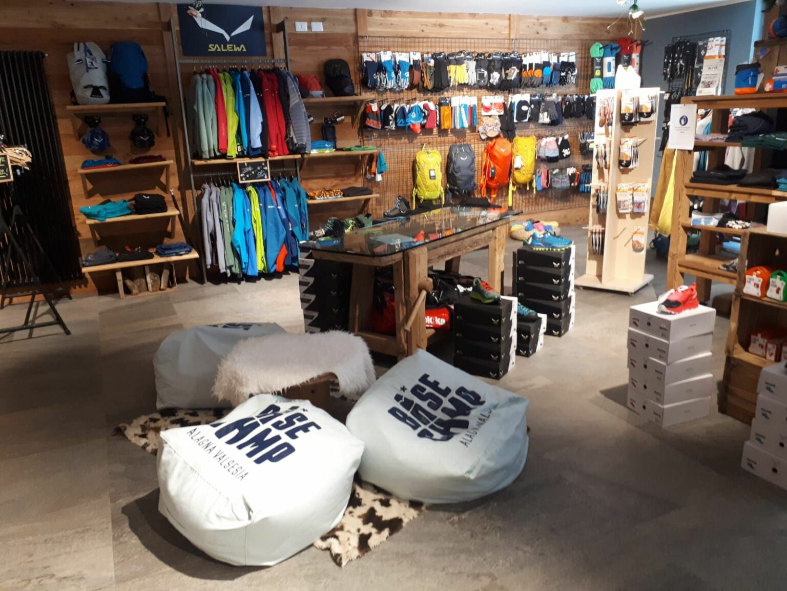 Base Camp Sports Equipment Rental Alagna Base Camp Sports Equipment Rental Alagna